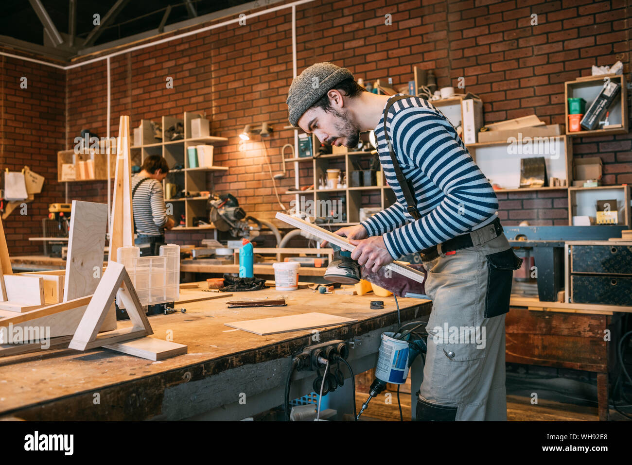 Work with wood hi-res stock photography and images - Alamy