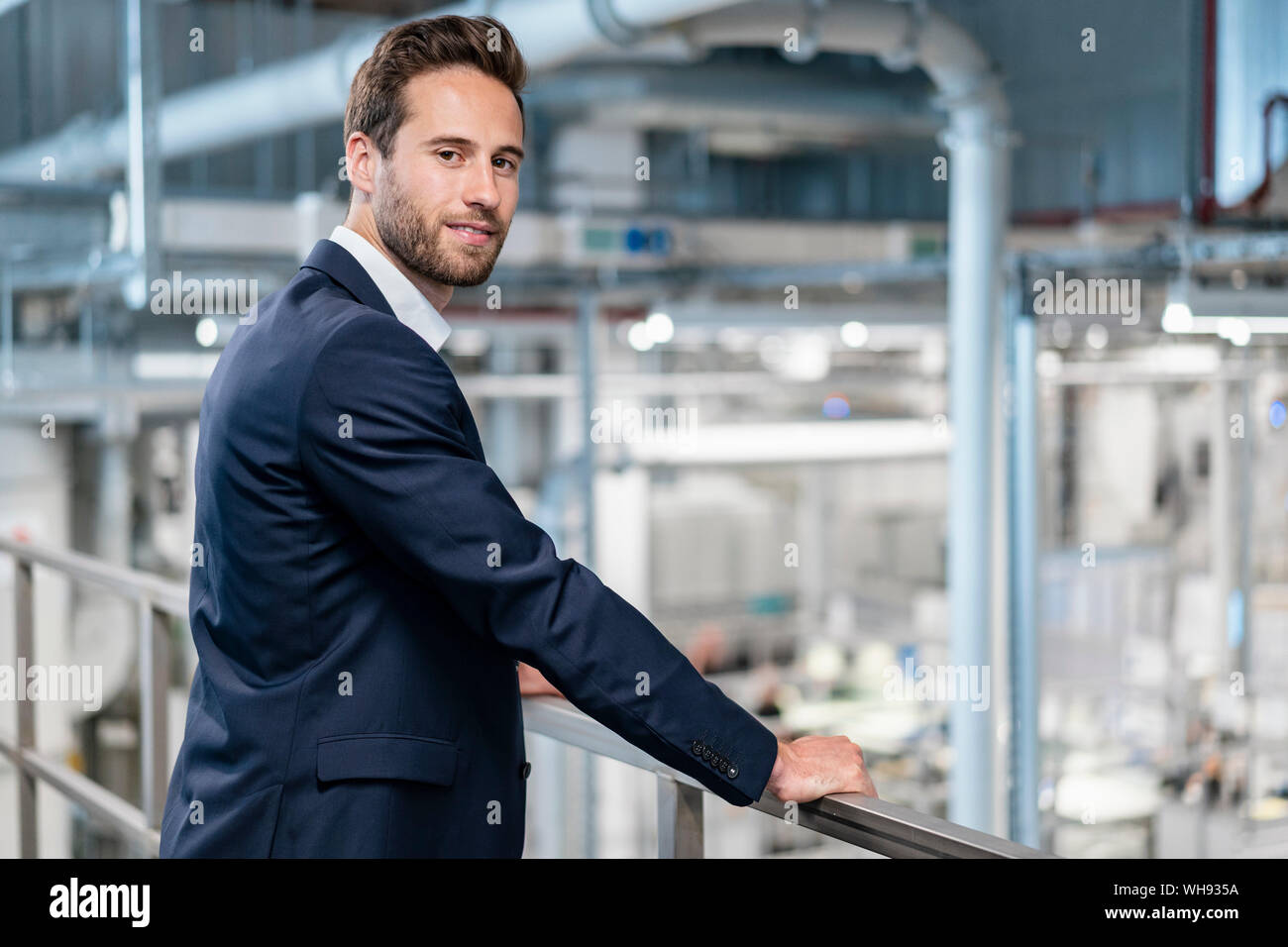 Factory overview hi-res stock photography and images - Alamy