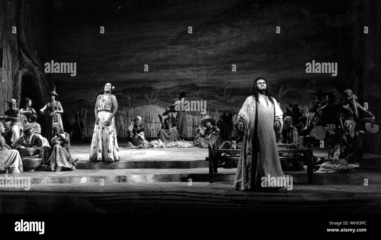 A scene from Saint-Saen's Samson et Dalila at Covent Garden in 1983 ...