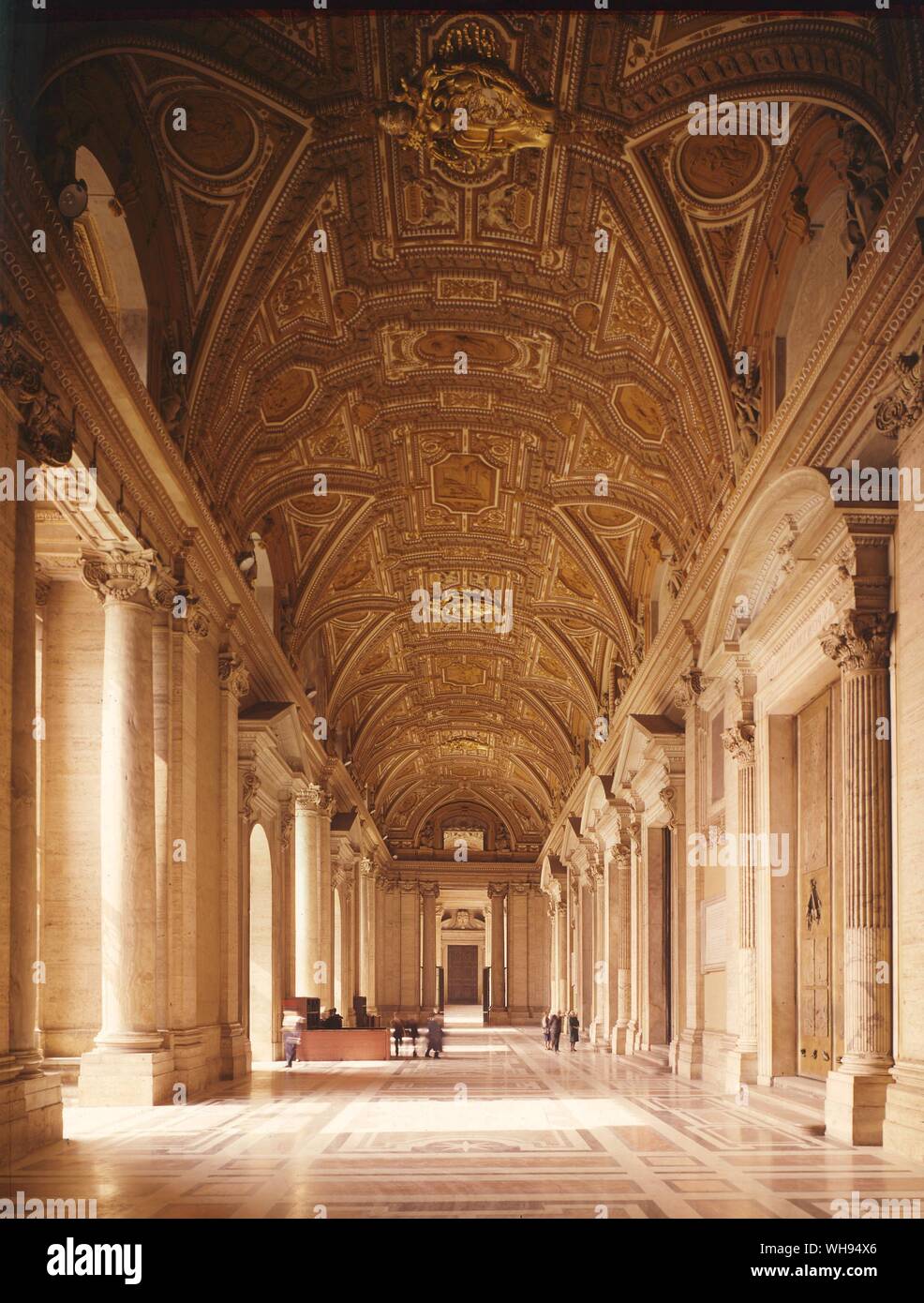 Portico image hi-res stock photography and images - Alamy