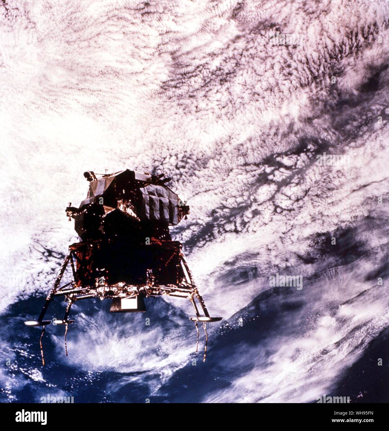 Lunar module hi-res stock photography and images - Alamy