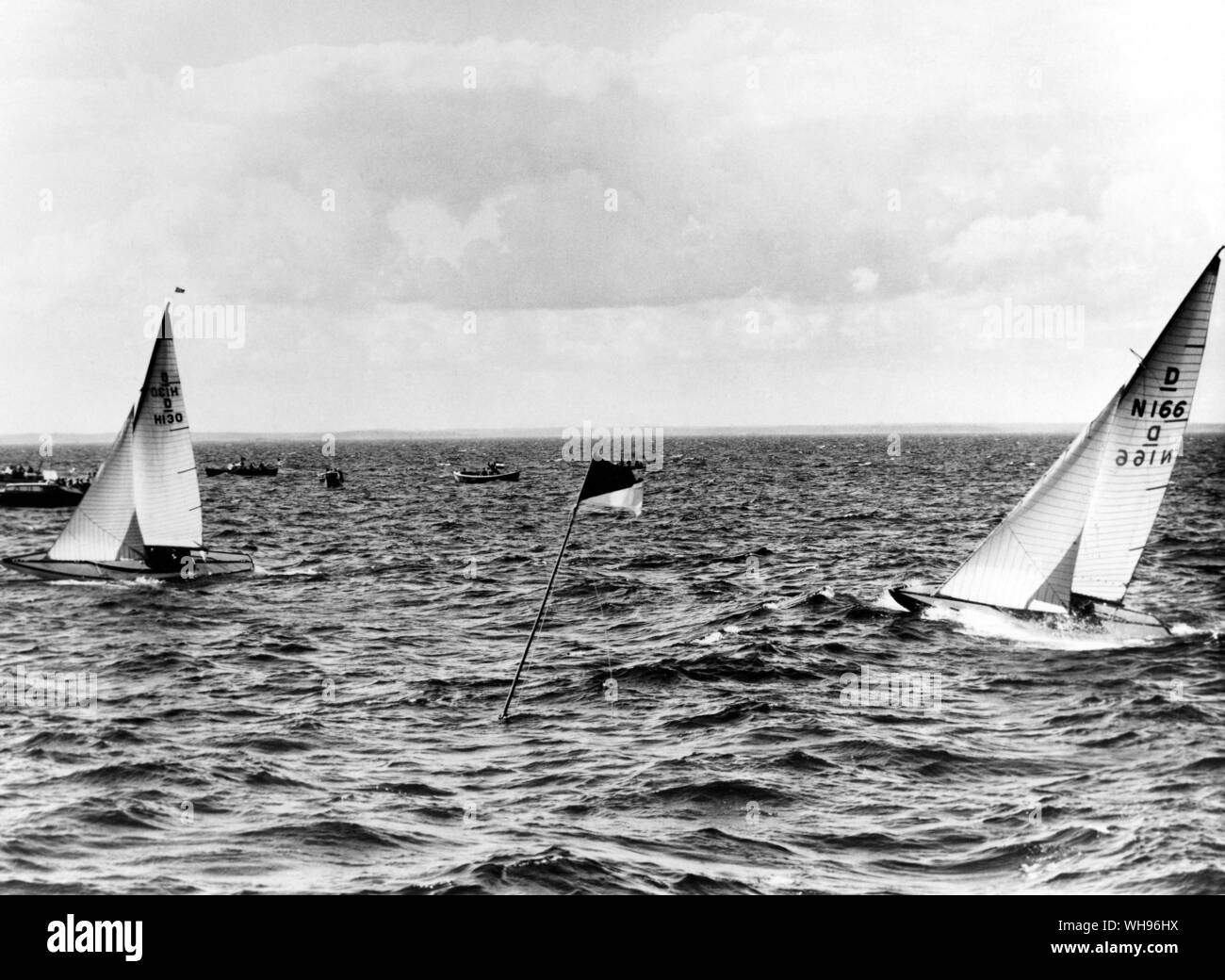 Dragon class hi-res stock photography and images - Alamy