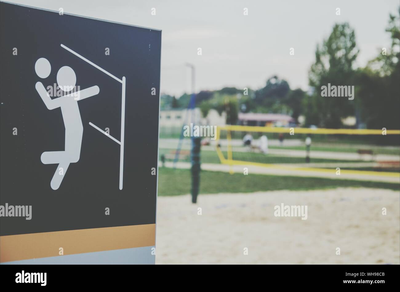 No playing here sign hi-res stock photography and images - Alamy