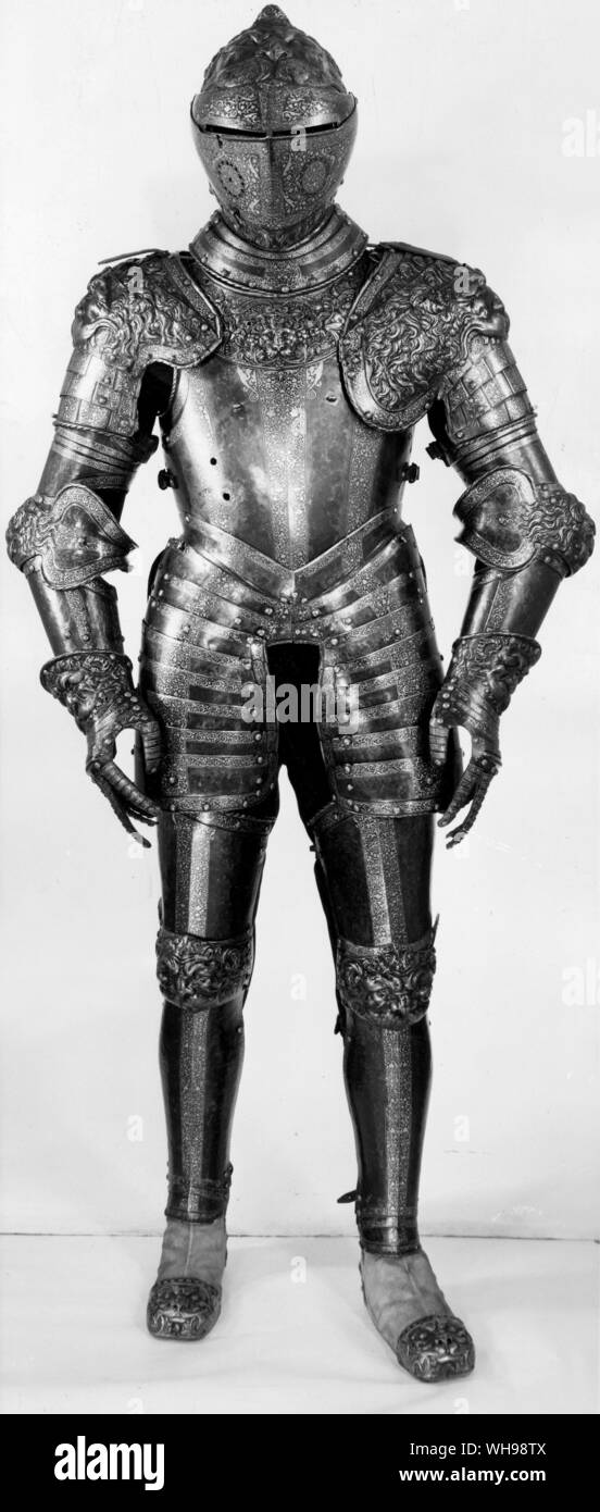 European warfare/16th century Spanish suit of armour, possibly 1580 ...