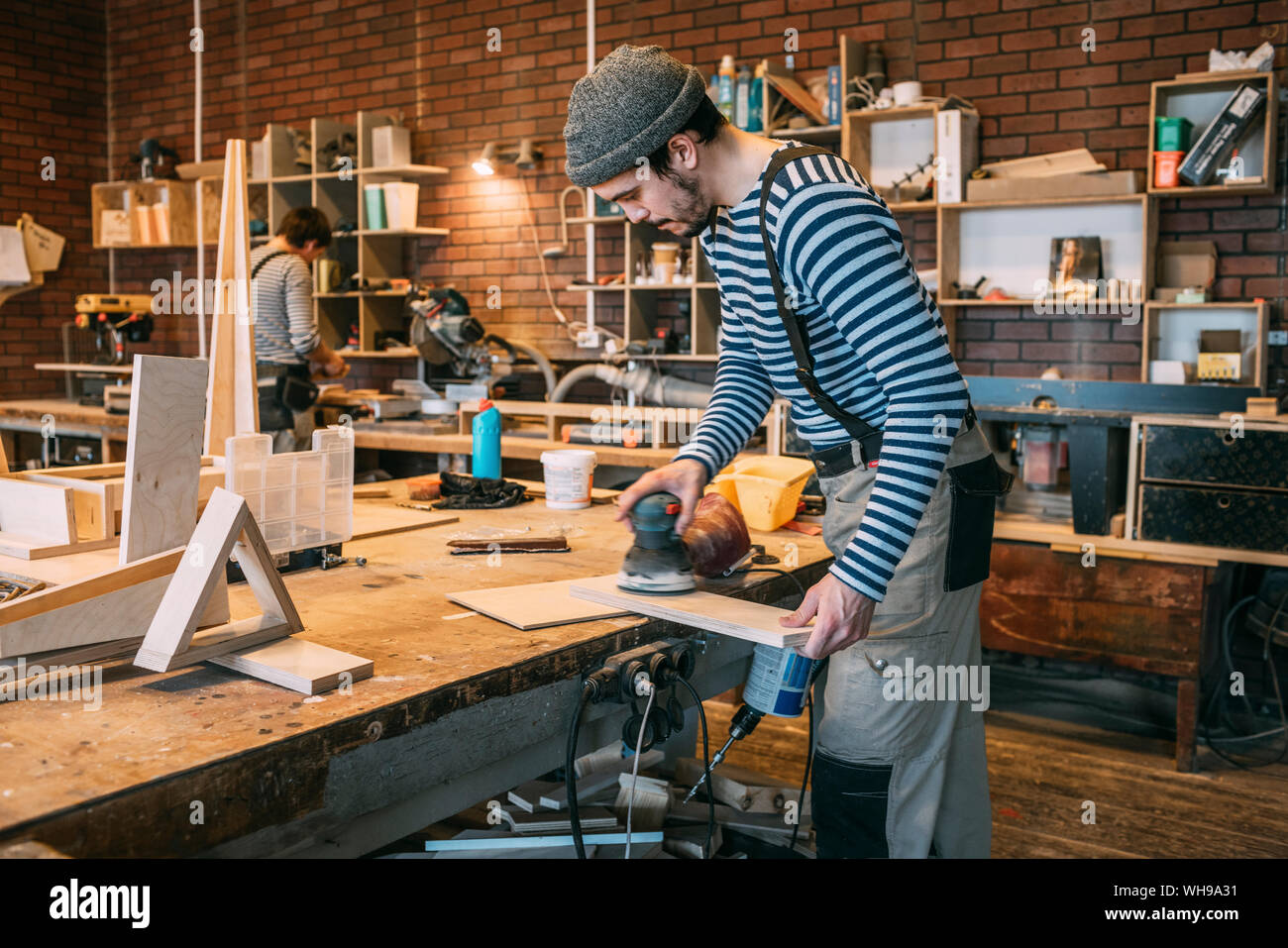 Carpenters hi-res stock photography and images - Alamy