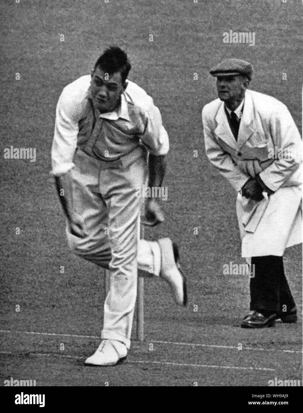 Cricket bedser hi-res stock photography and images - Alamy