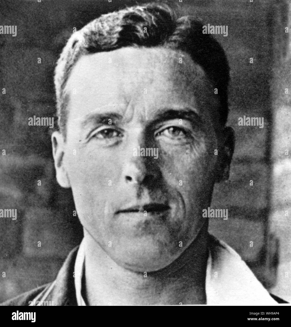 Frank woolley hi-res stock photography and images - Alamy