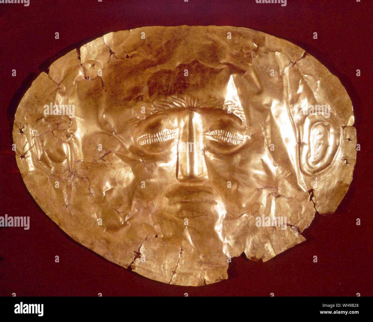Mycenae 16 century Gold mask from shaft grave IV Stock Photo - Alamy