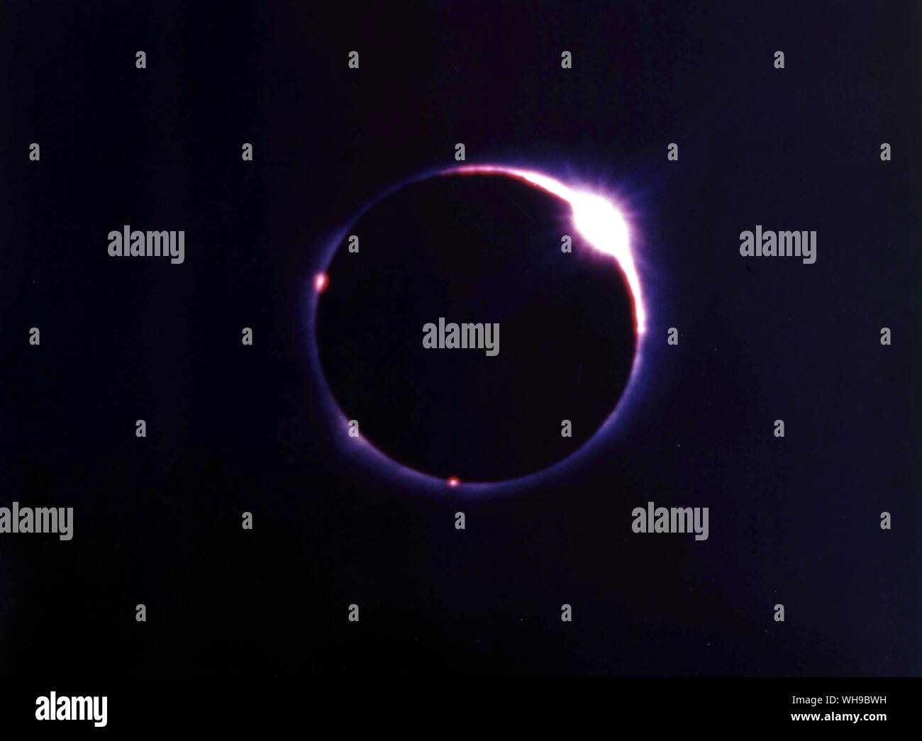 Space eclipse hi-res stock photography and images - Alamy