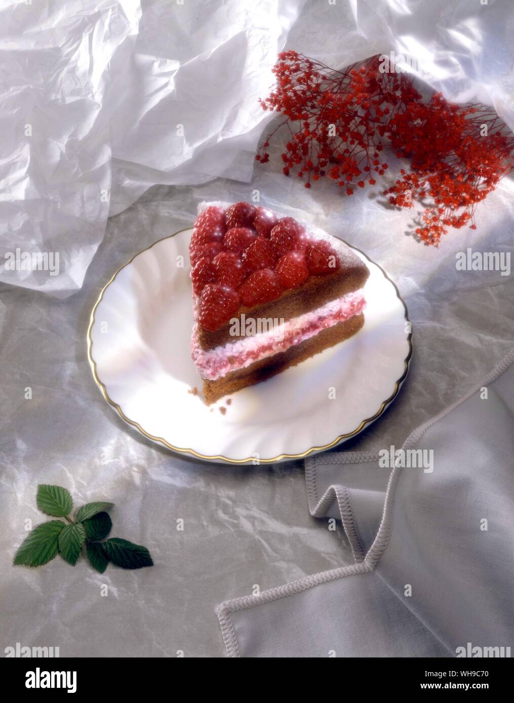 Great raspberry cake hi-res stock photography and images - Alamy