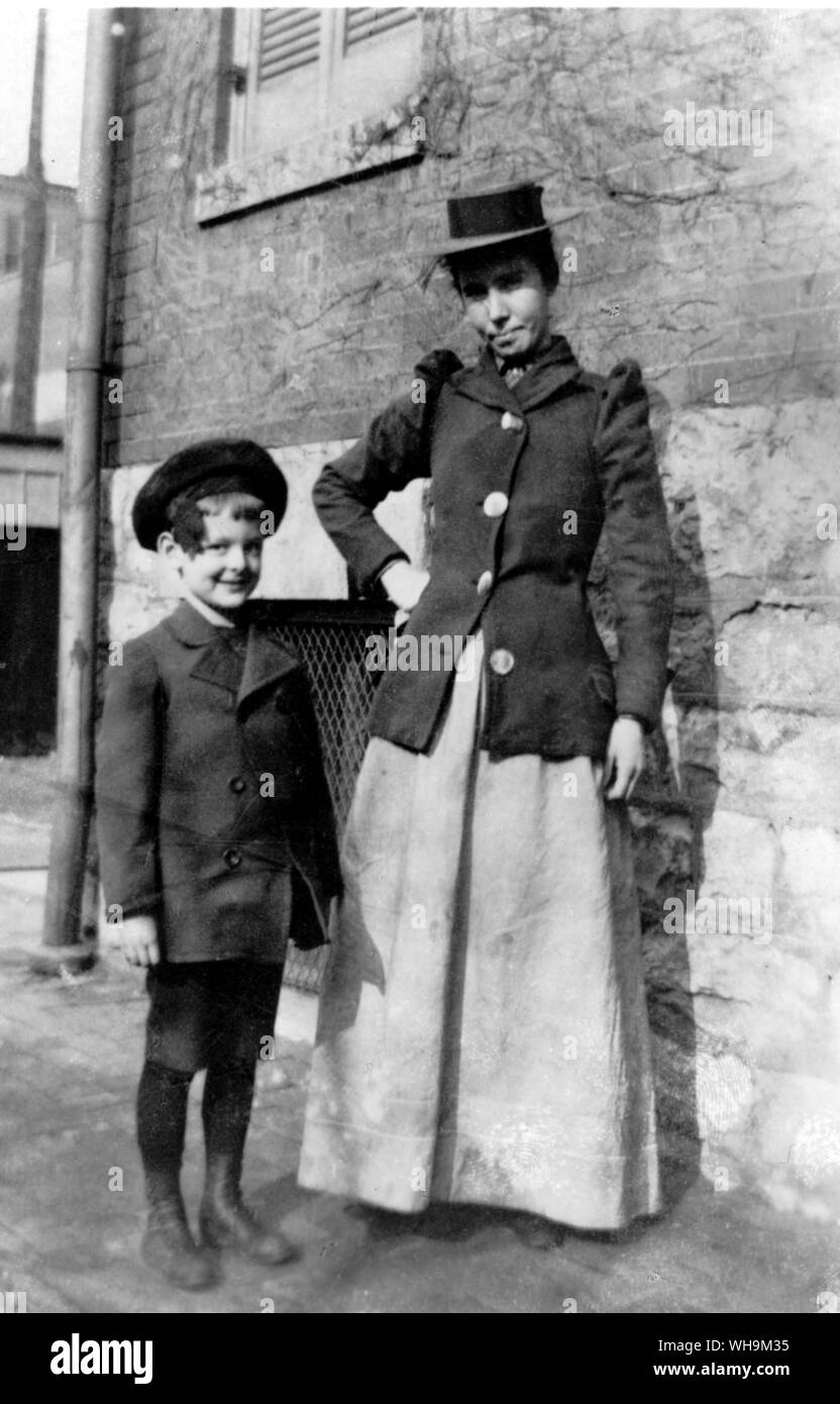 Thomas Stearns Eliot 1888-1965 with his nurse Annie Dunne Stock Photo ...