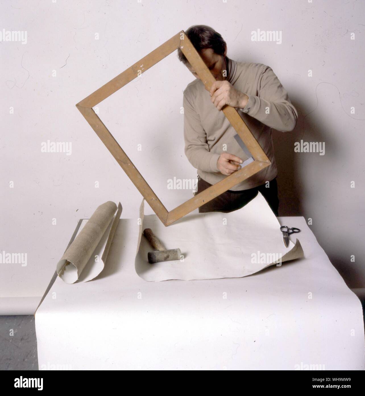 Framing hi-res stock photography and images - Alamy