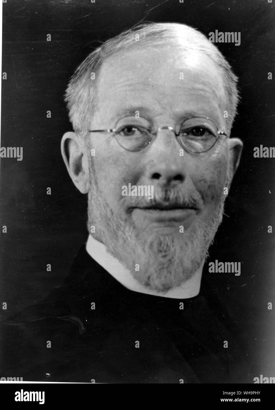 Thomas rev hi-res stock photography and images - Alamy