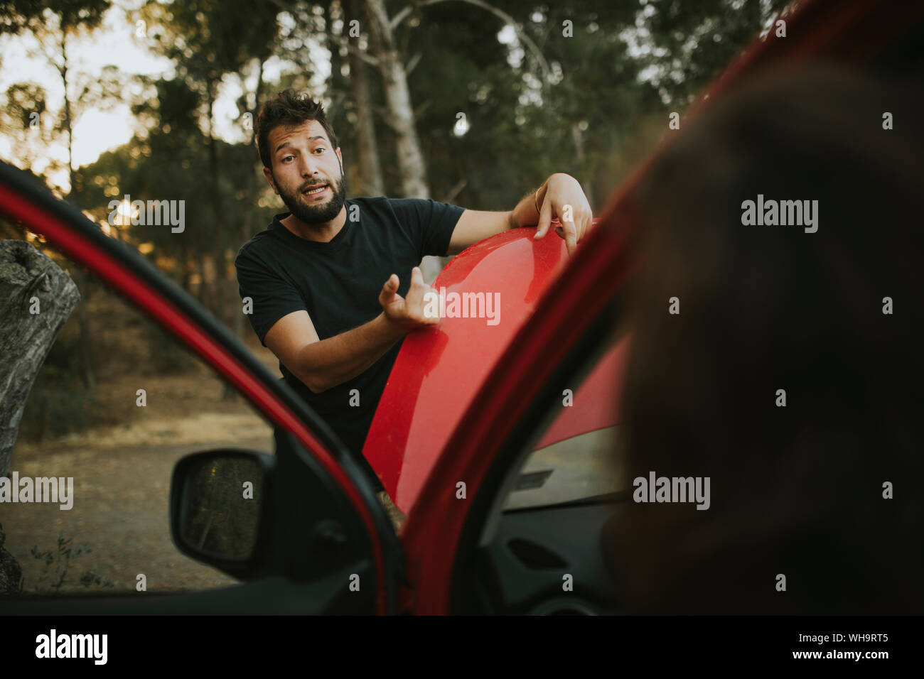 Car breakdown hi-res stock photography and images - Alamy