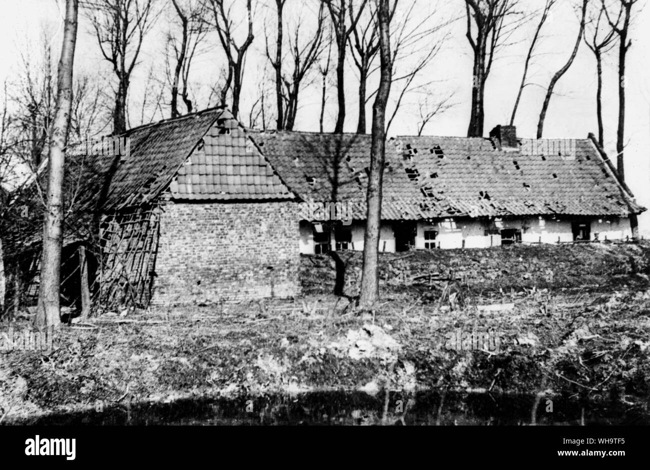 WW1: Northern France: Le Plantin, Festubert, March 1915/ House occupied ...