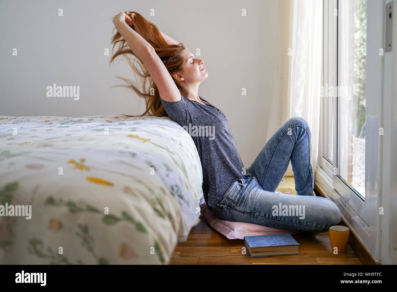 Chilling barefoot hi-res stock photography and images - Alamy
