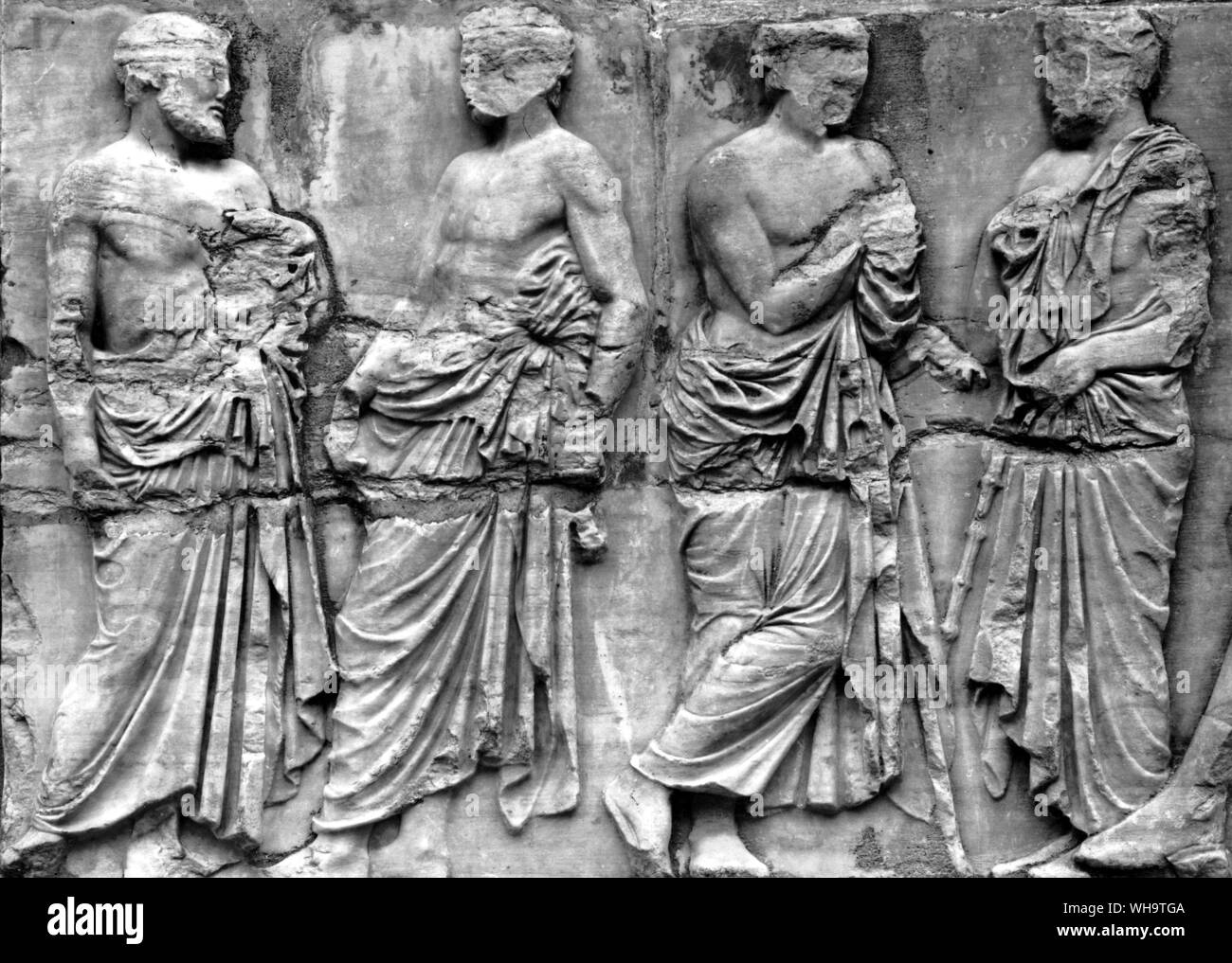 A group of old men deliberating Stock Photo - Alamy