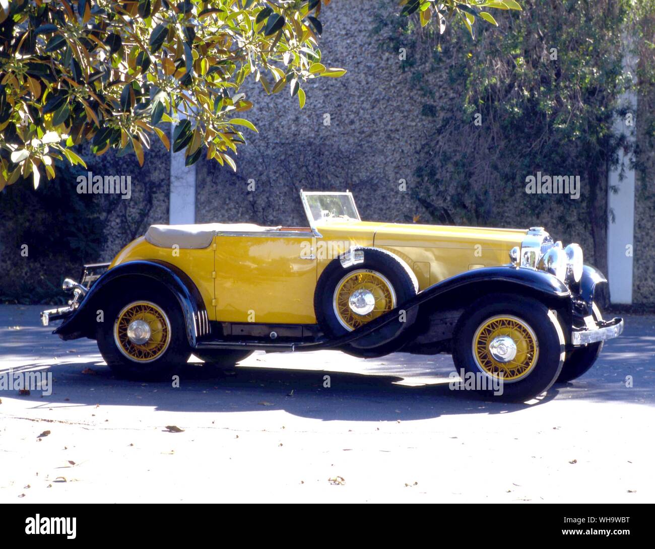 1932 Stutz DV-32 Super Bearcat, bodied by Murray, with a dohc engine of ...