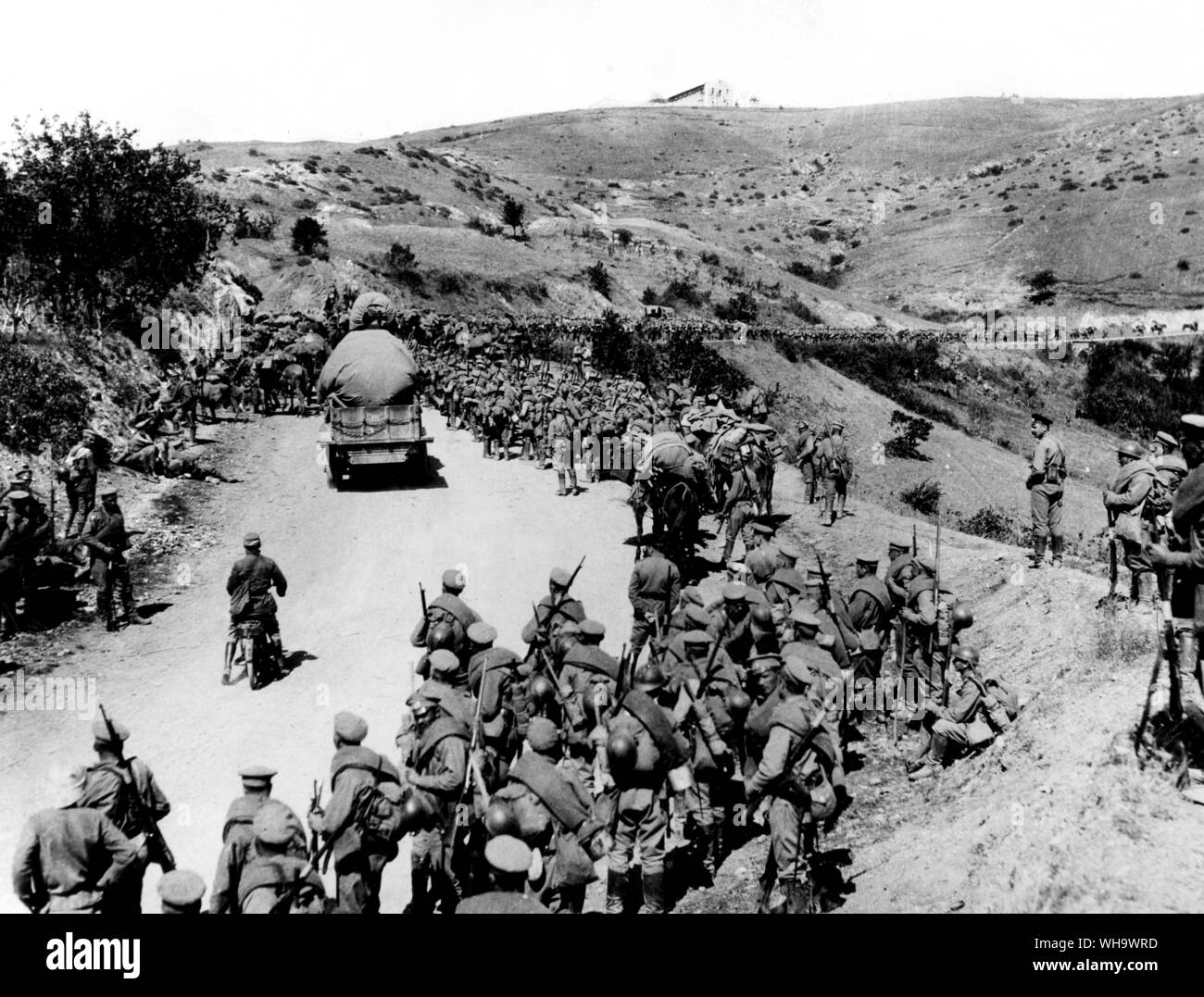 Ww1 helmet hi-res stock photography and images - Alamy