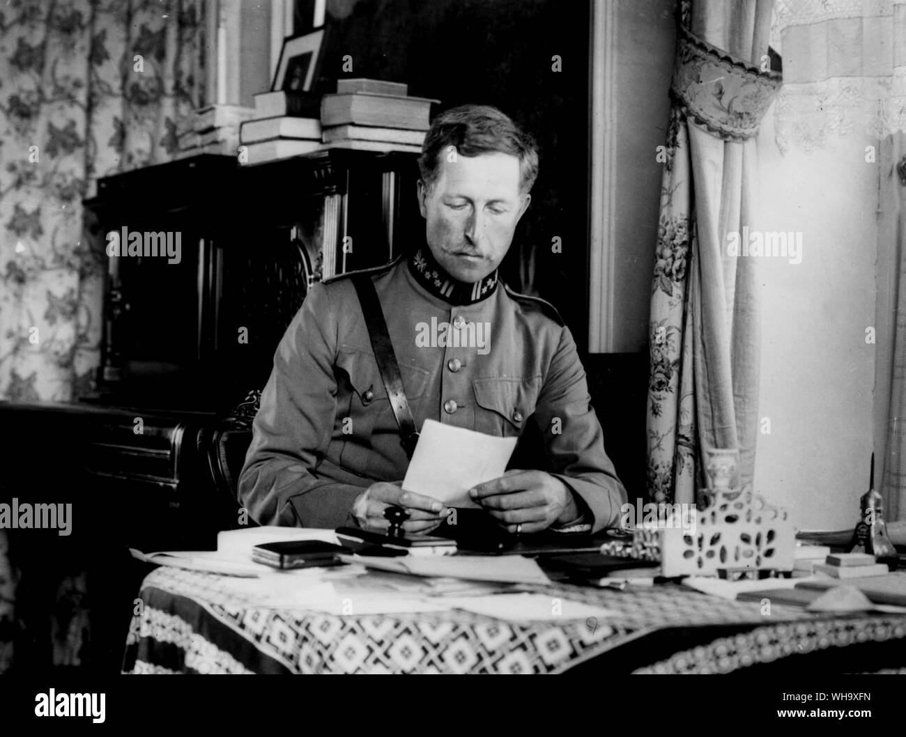 World war 1 king albert of belgium hi-res stock photography and images ...