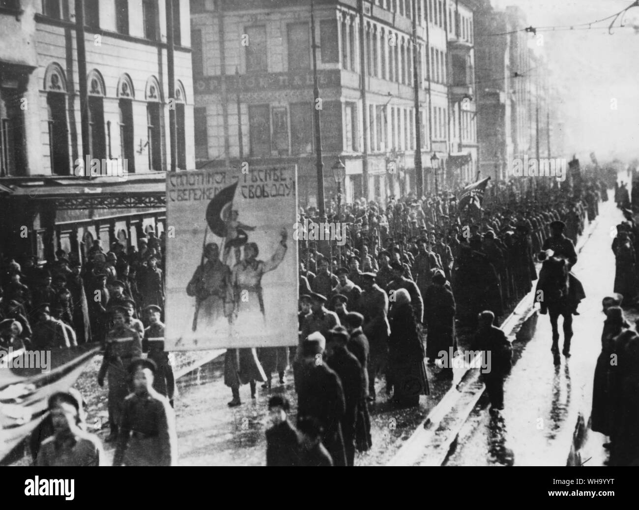 1917 russian revolution petrograd hi-res stock photography and images ...