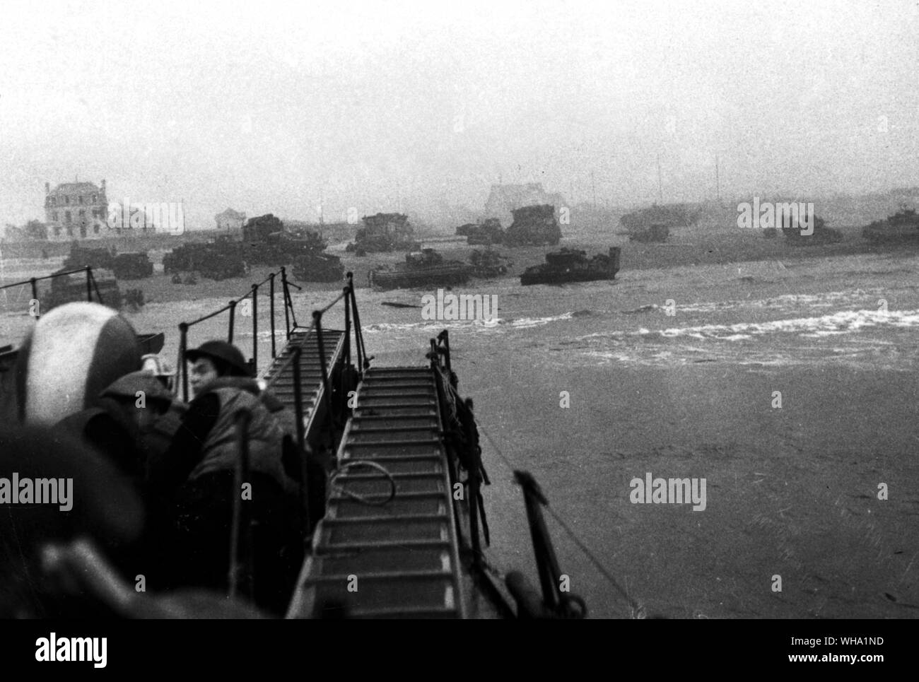 WW2: Commandos on their way to France, 6th June 1944, D Day. Landing ...