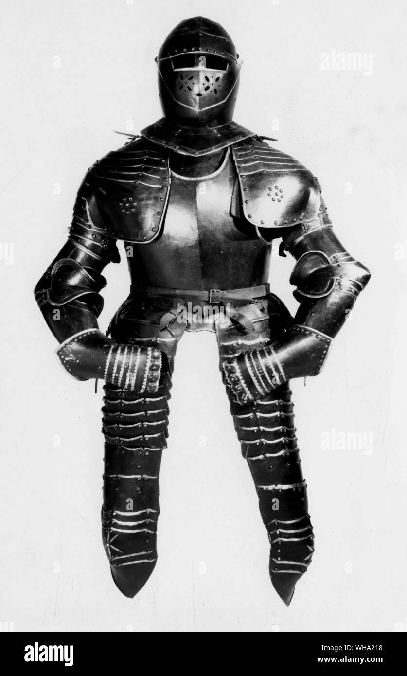 17th century armour hi-res stock photography and images - Alamy