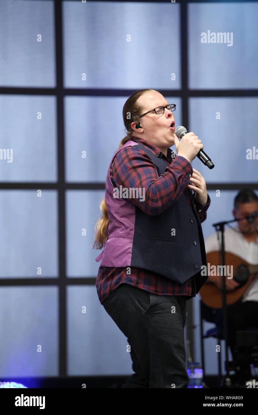 Angelo Kelly & Family live im Konzert in der Landskron Kulturbrauerei ...