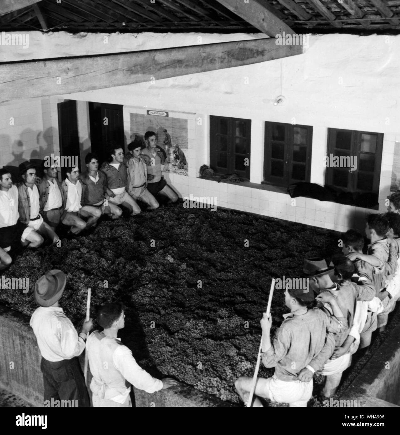 Robert howarth hi-res stock photography and images - Alamy