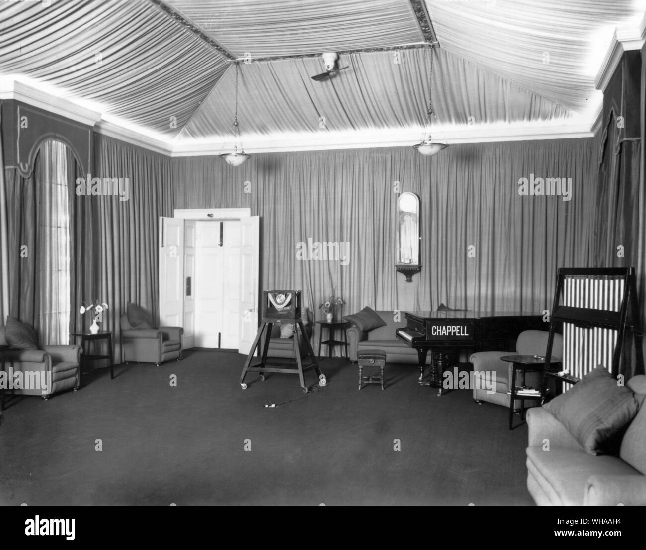 A studio at Marconi House . Strand London. in 1922 Stock Photo - Alamy