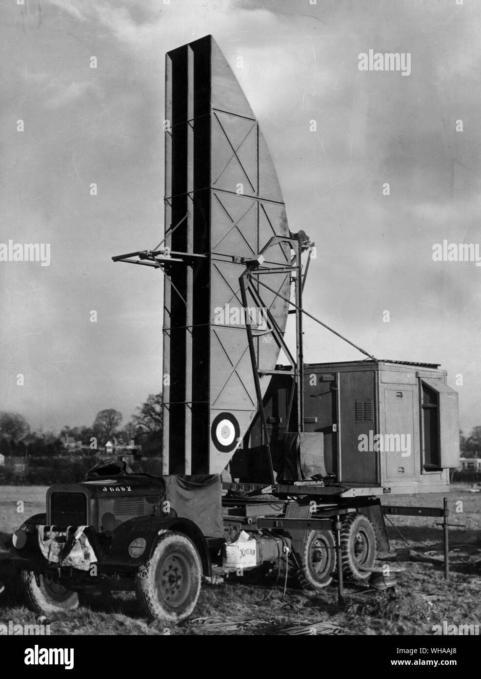 Radar Black and White Stock Photos & Images - Alamy