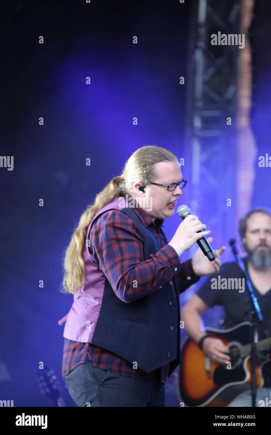 Angelo Kelly & Family live im Konzert in der Landskron Kulturbrauerei ...