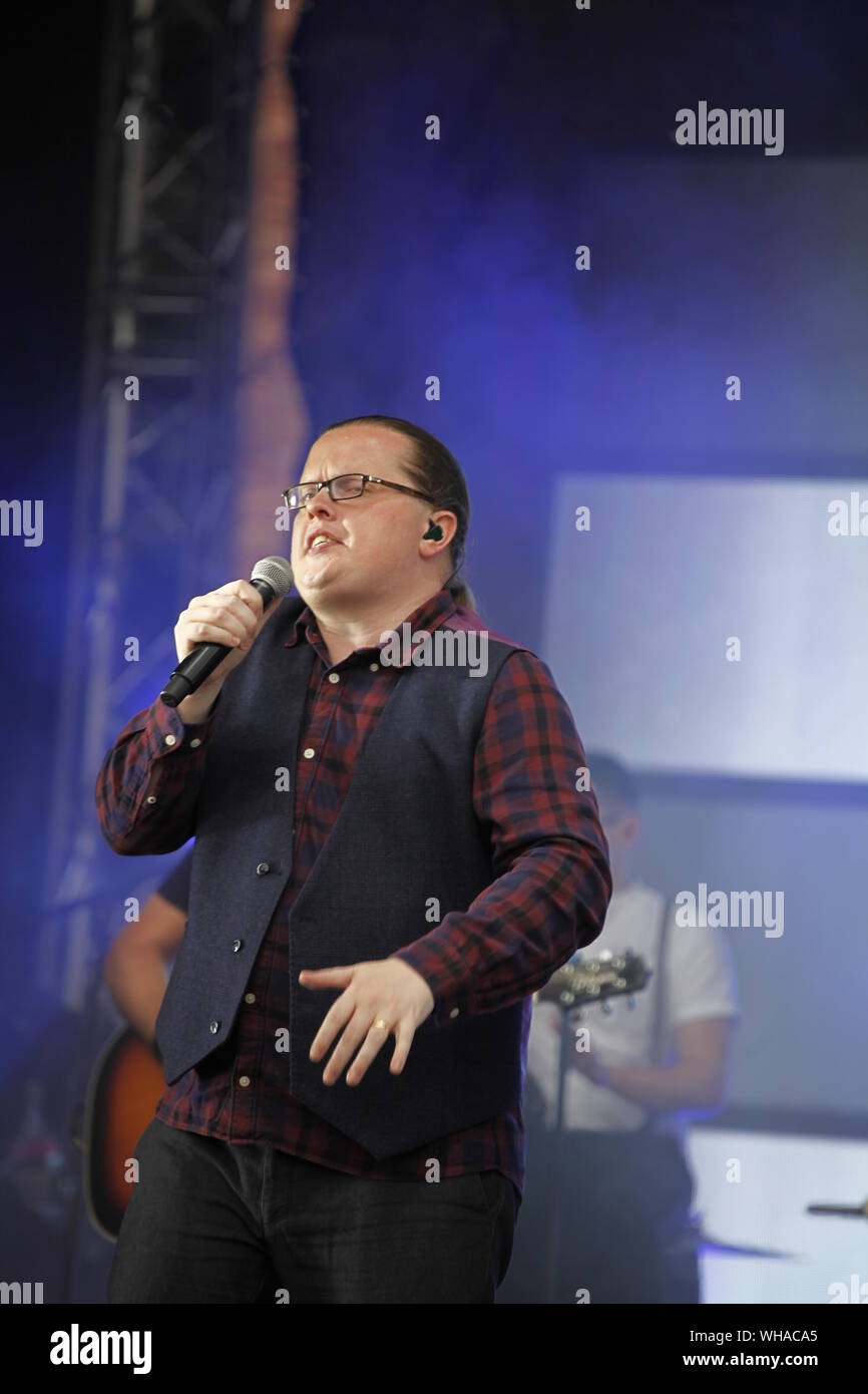 Angelo Kelly & Family live im Konzert in der Landskron Kulturbrauerei ...