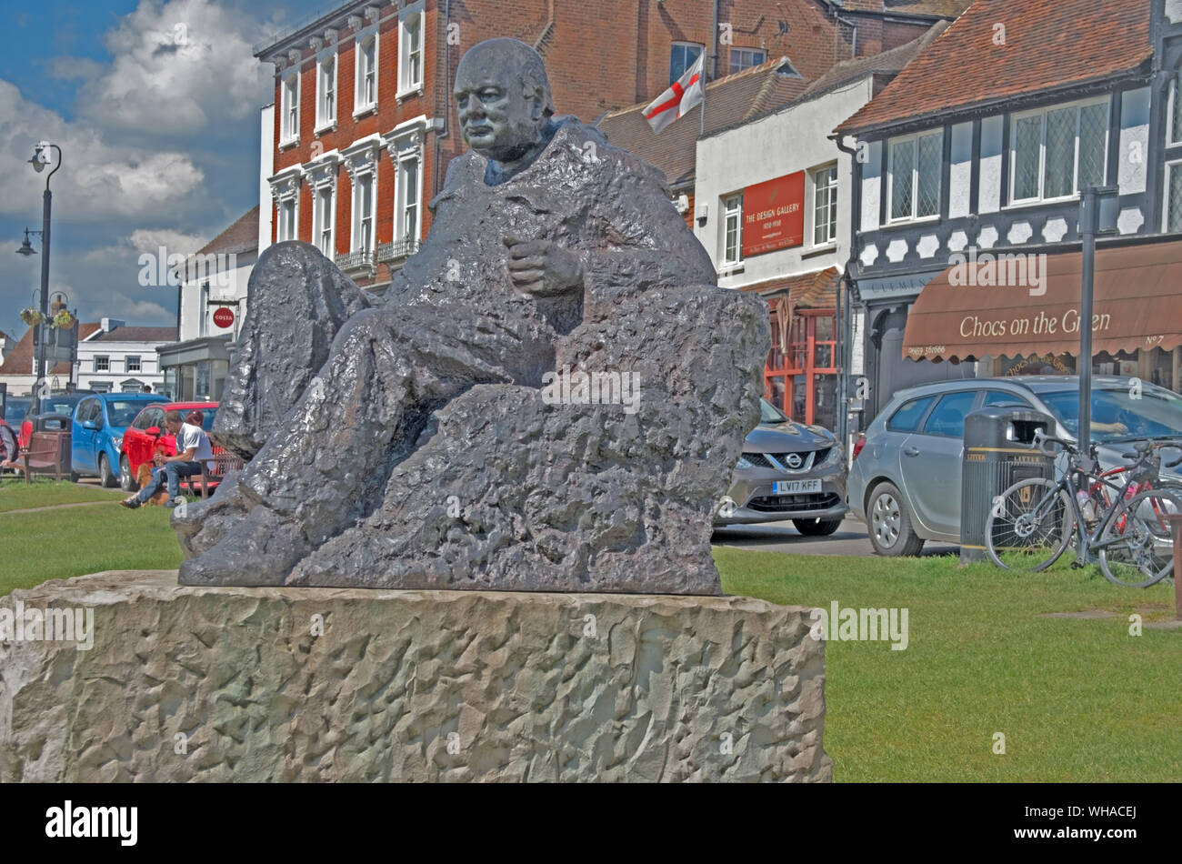 Westerham Kent Churchill Statue on the Green Stock Photo - Alamy
