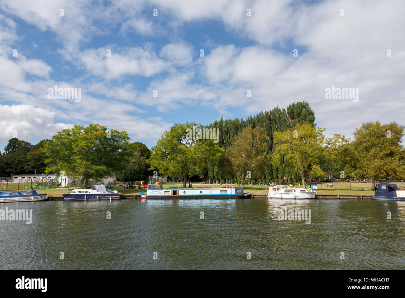 Boats moored on the banks of the River Thames and Wilts & Berks Canal ...
