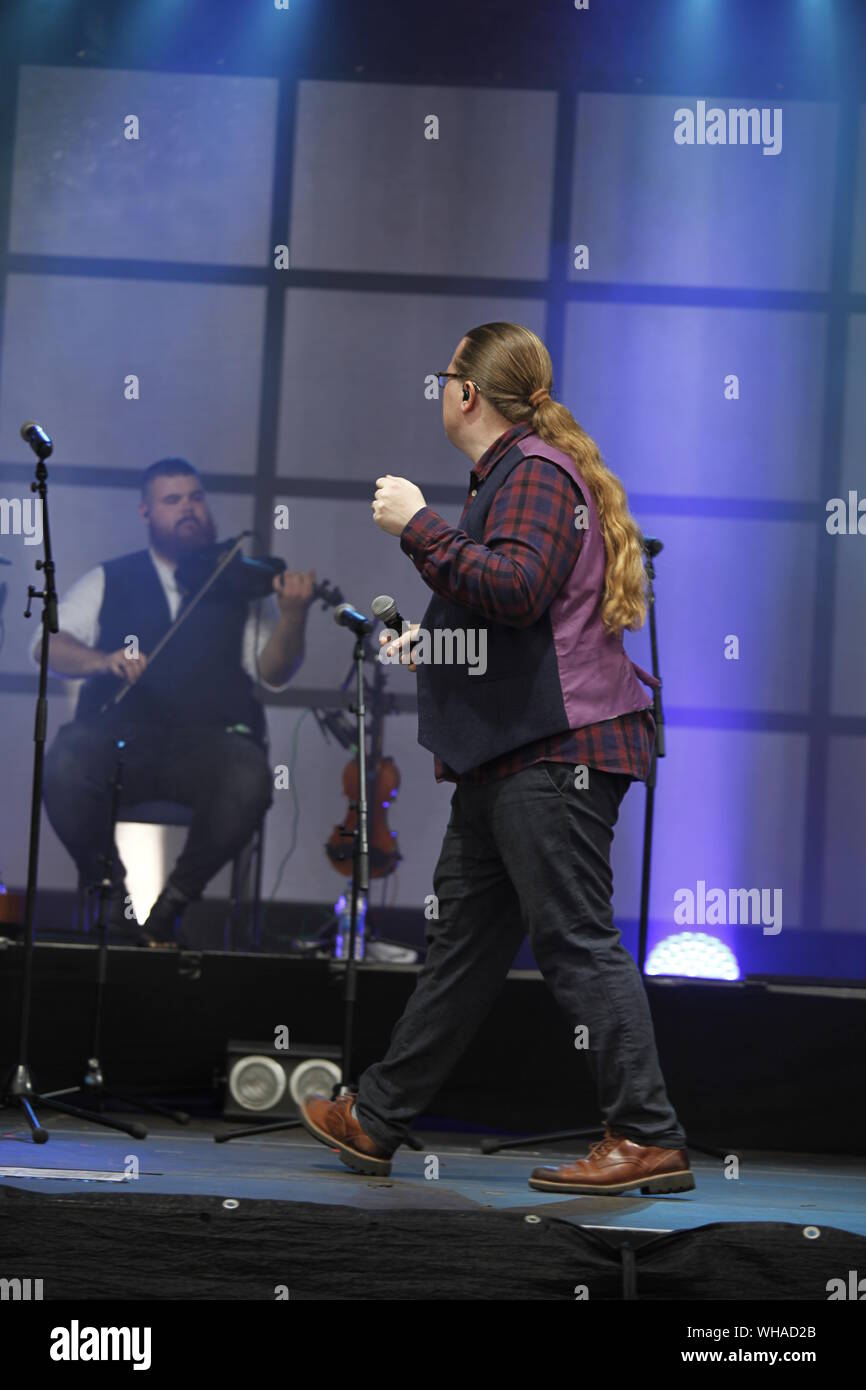 Angelo Kelly & Family live im Konzert in der Landskron Kulturbrauerei ...