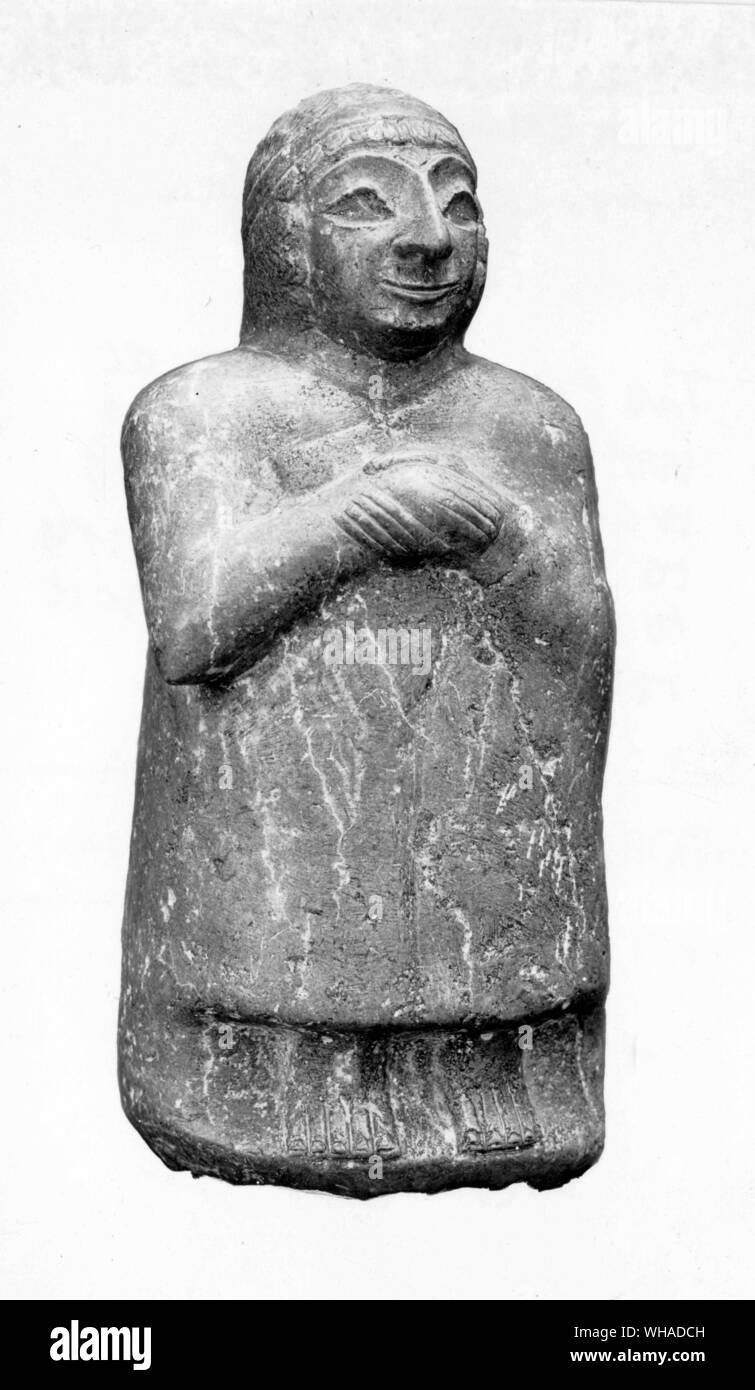 Sumerian lady from Lagash c 2900 BC limestone. The figure is shown at ...