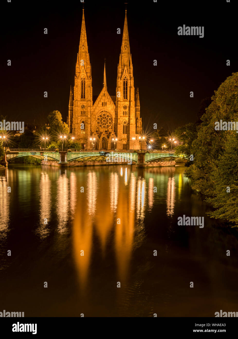 Church in water hi-res stock photography and images - Alamy