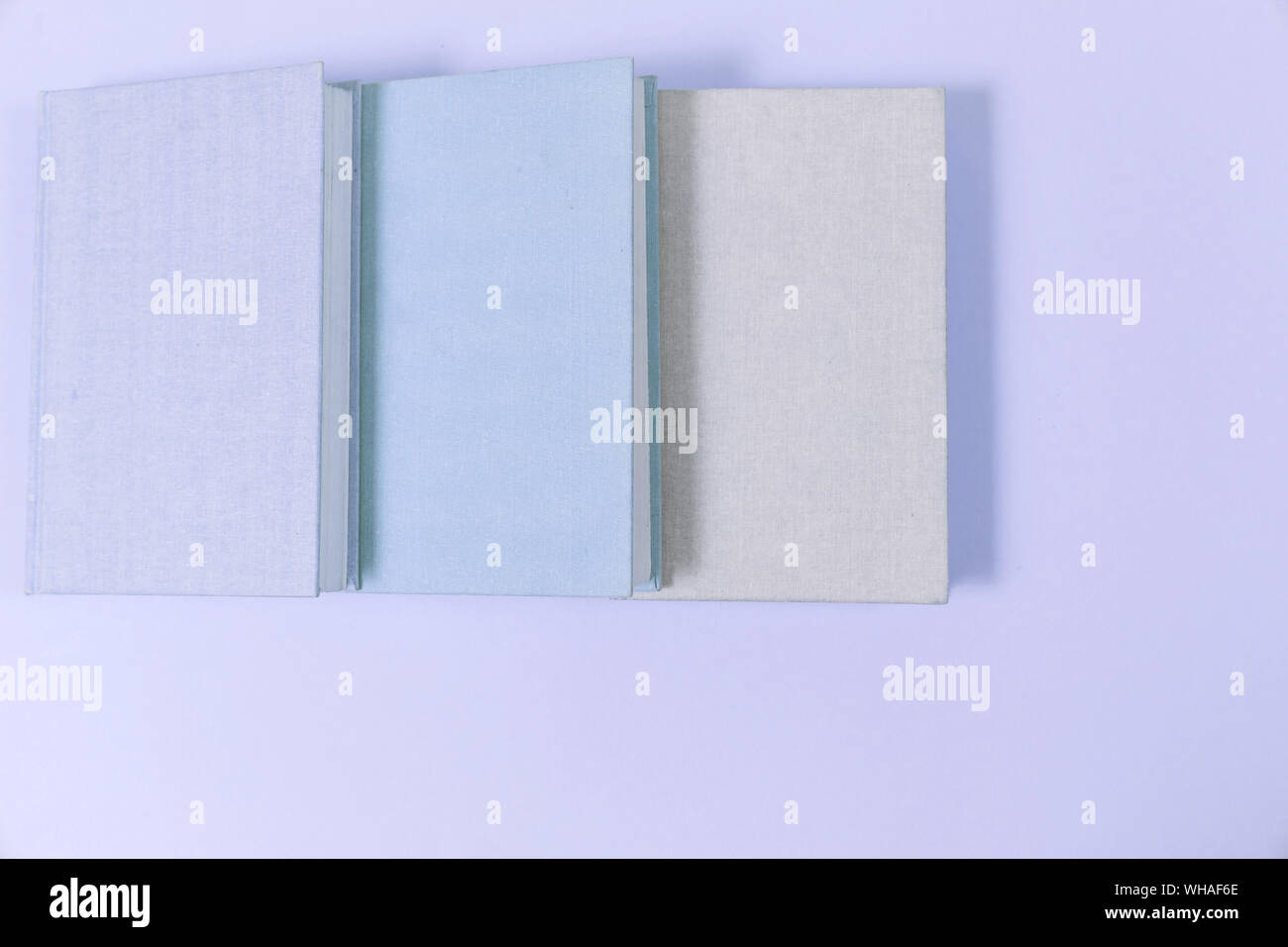 Many books in a bookstore or library Stock Photo - Alamy