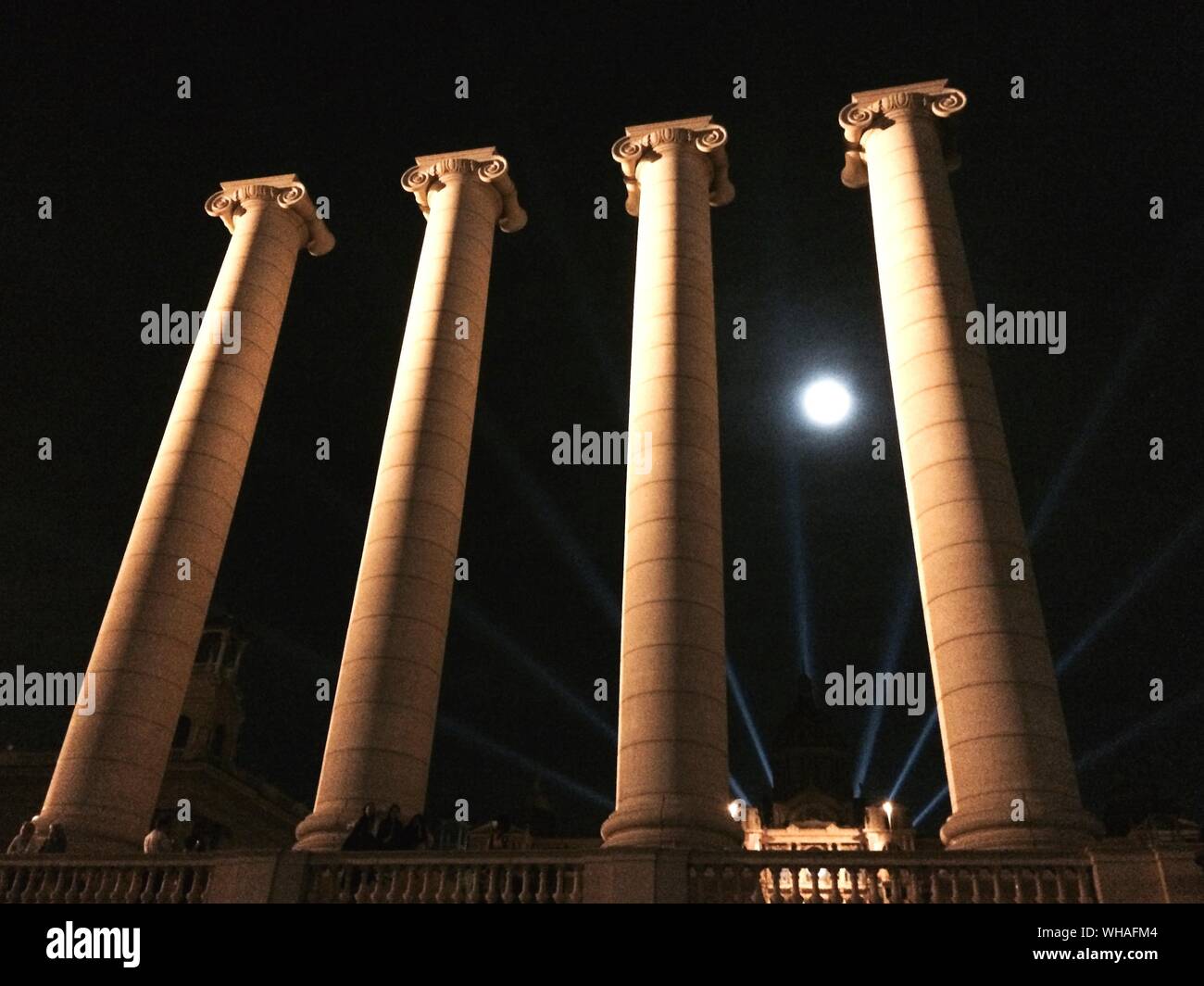 Low columns hi-res stock photography and images - Alamy