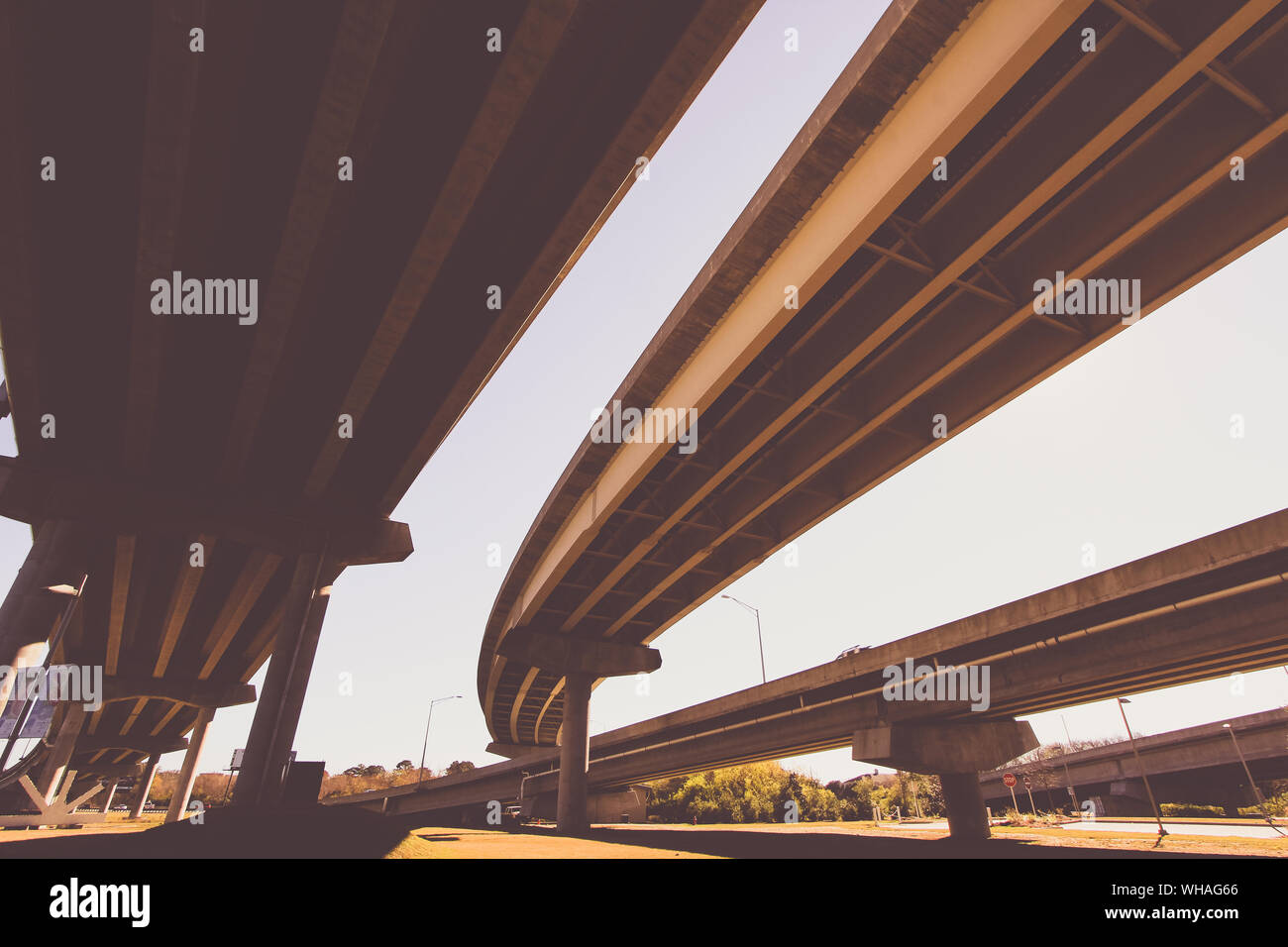 Modern sky and bridges hi-res stock photography and images - Alamy