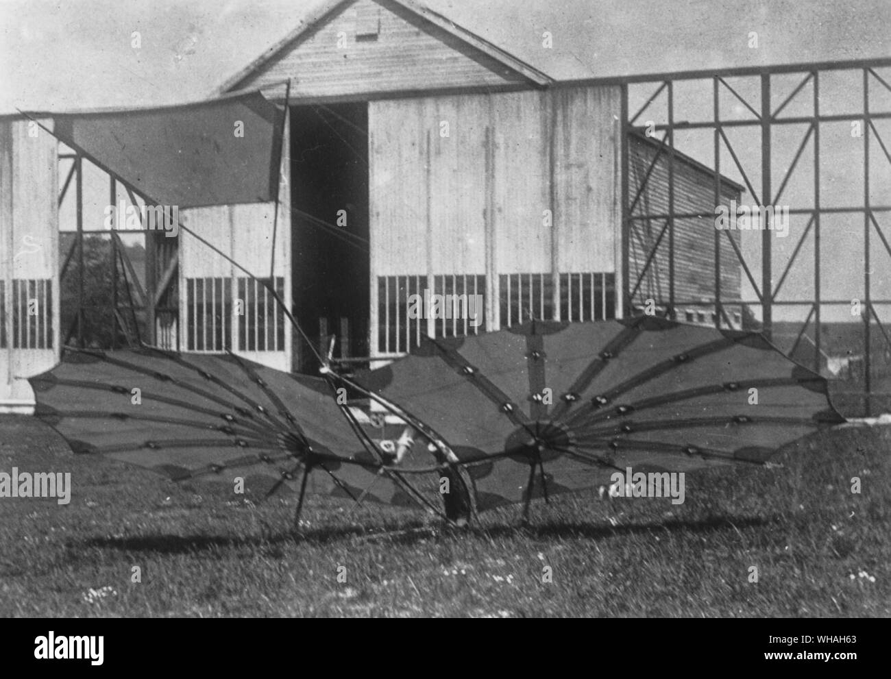 Percy Pilcher's glider Stock Photo - Alamy