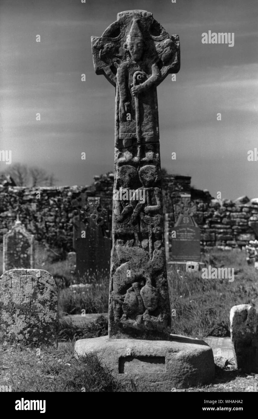 Kilfenora cross hi-res stock photography and images - Alamy