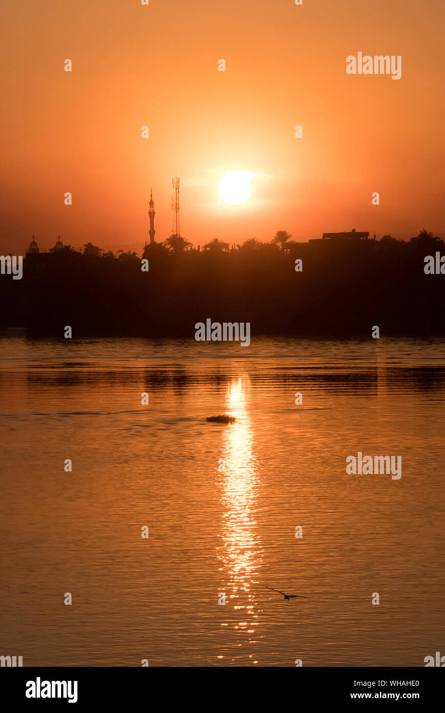 Egypt: sunset on the River Nile near Luxor Stock Photo - Alamy