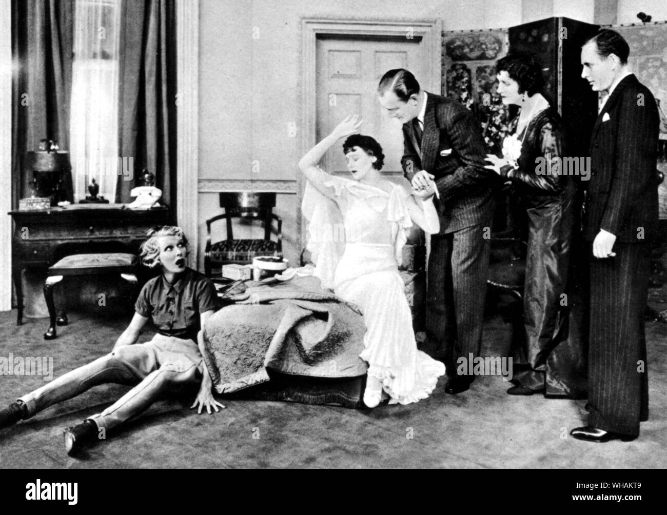 Ivor Novello's Full House. Lola wins, hands down, to the astonishment ...