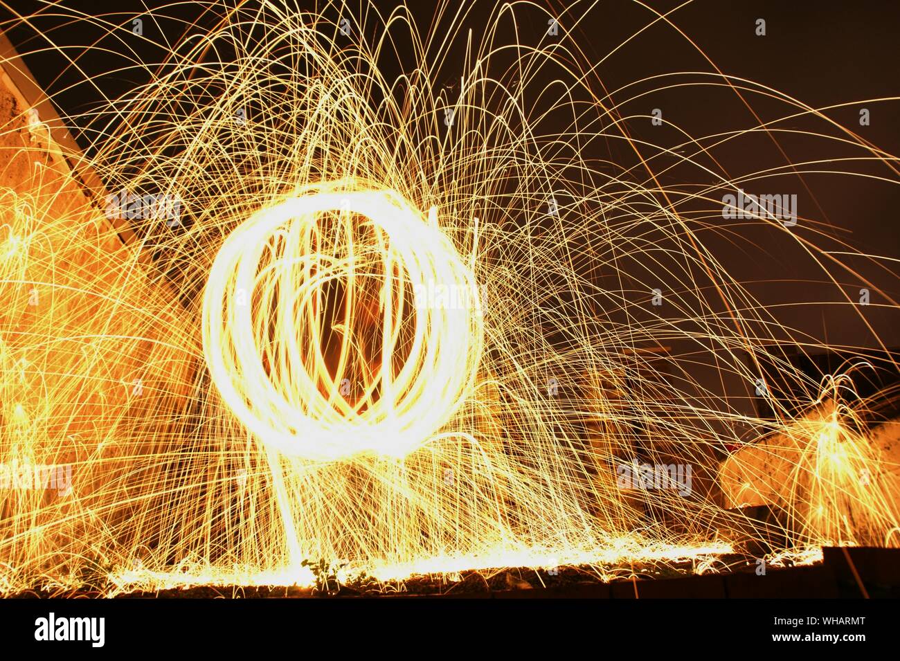 Steel wool burning hi-res stock photography and images - Alamy