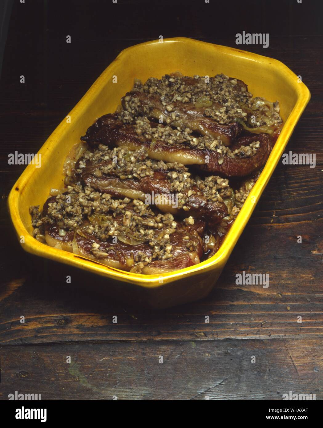 Beef collops hi-res stock photography and images - Alamy