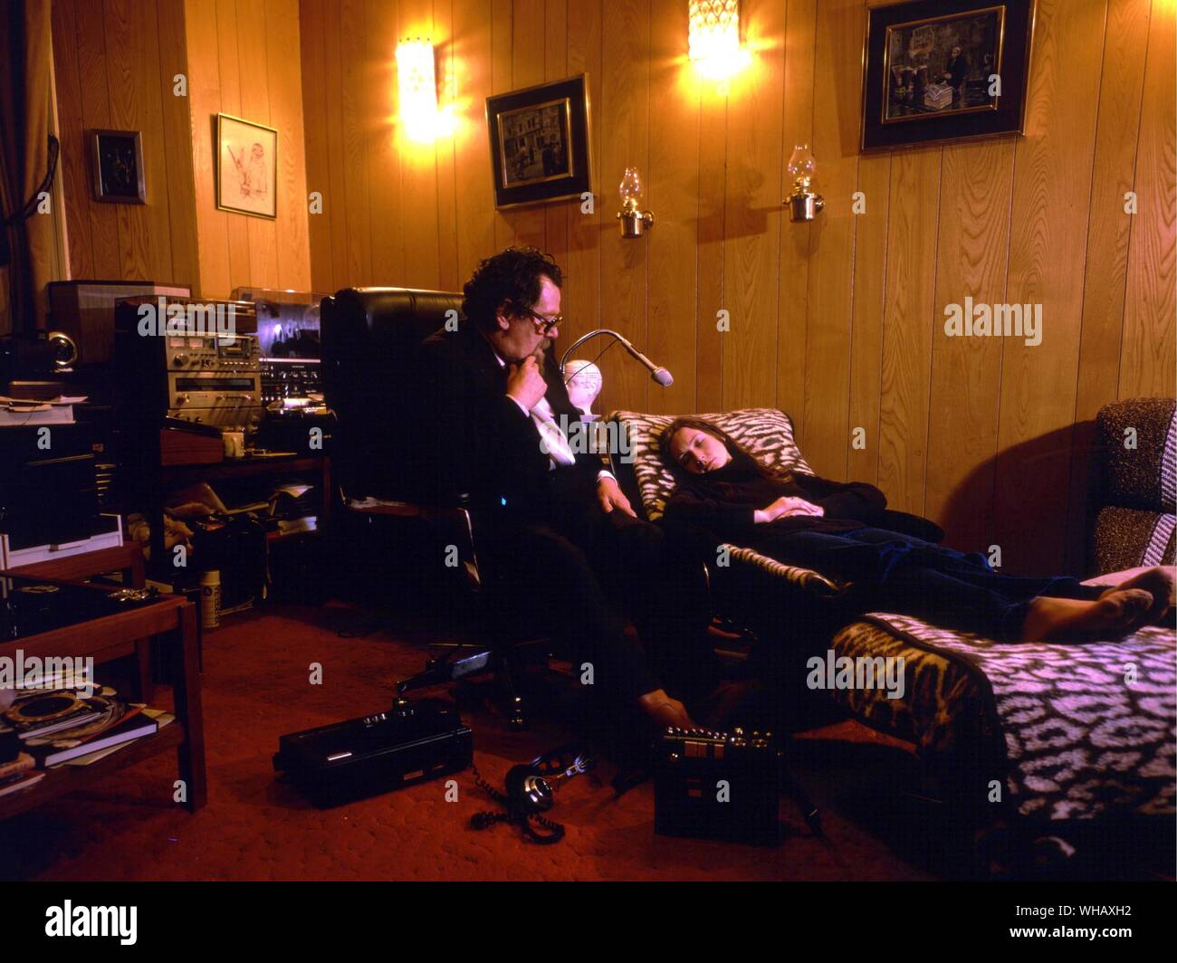 Hypnotism historical hi-res stock photography and images - Alamy