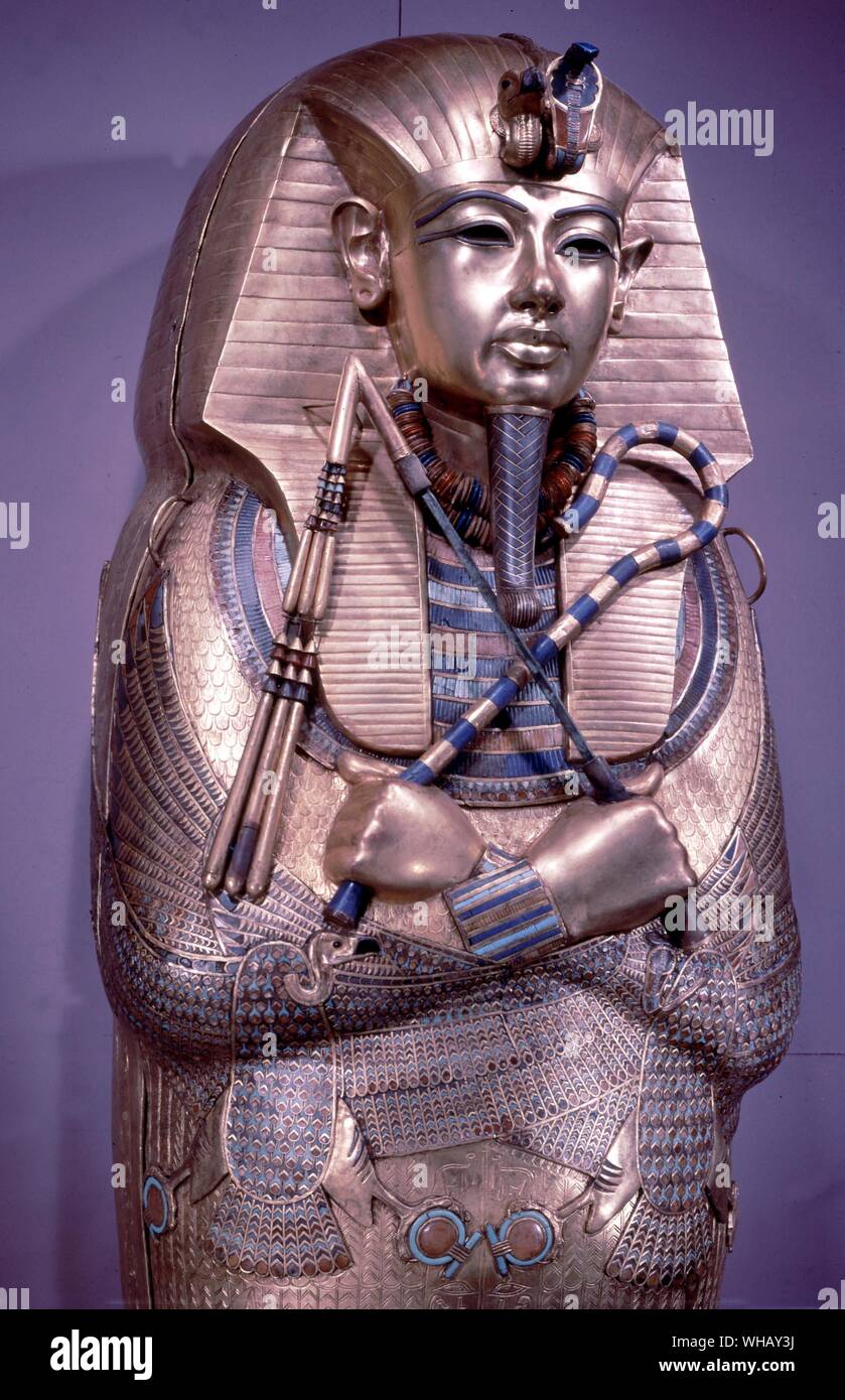 Tutankhamun mummy hi-res stock photography and images - Alamy