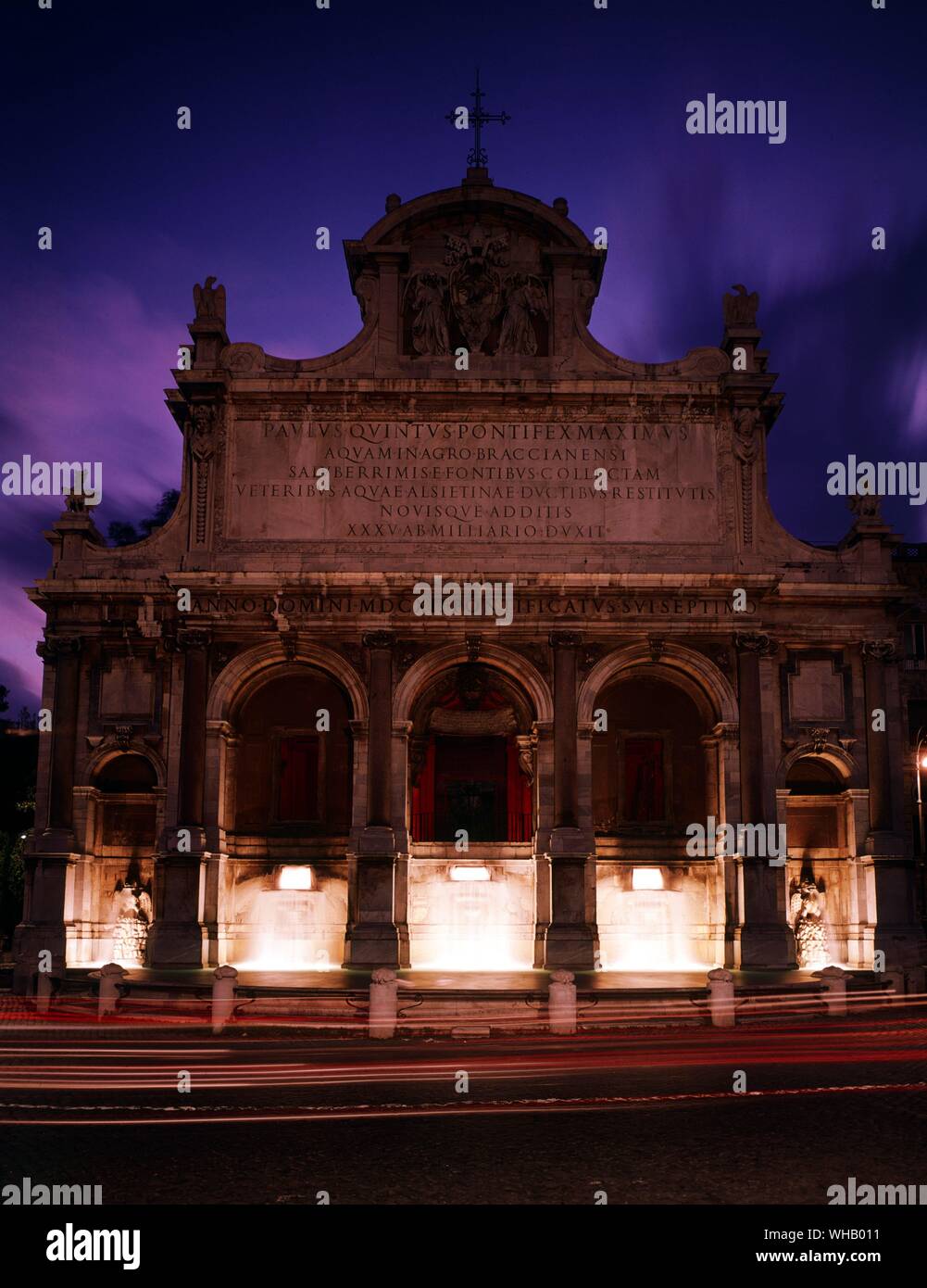 Historical decorative fountain on hi-res stock photography and images ...